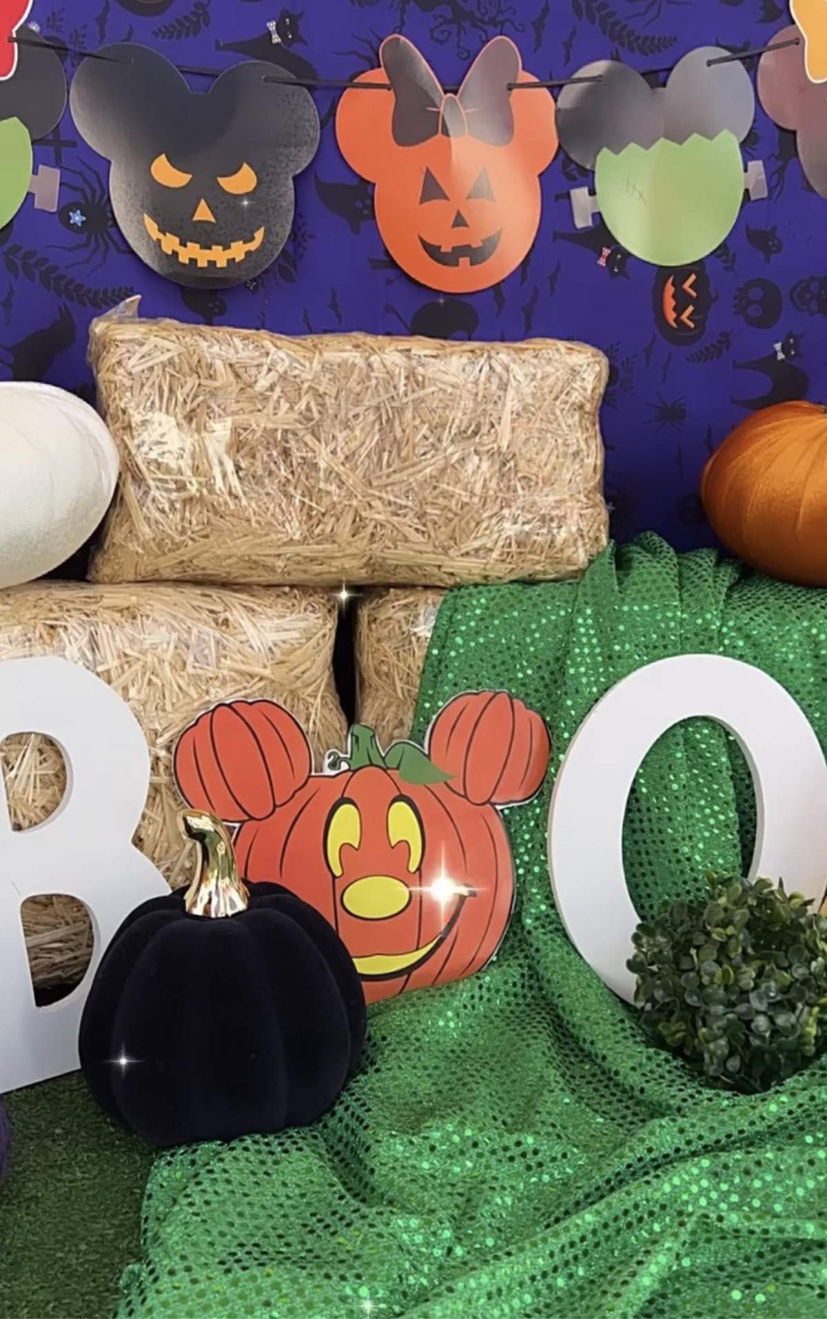 Mickey’s Not-So-Scary Halloween Theme Halloween Party Ideas | Photo 1 ...