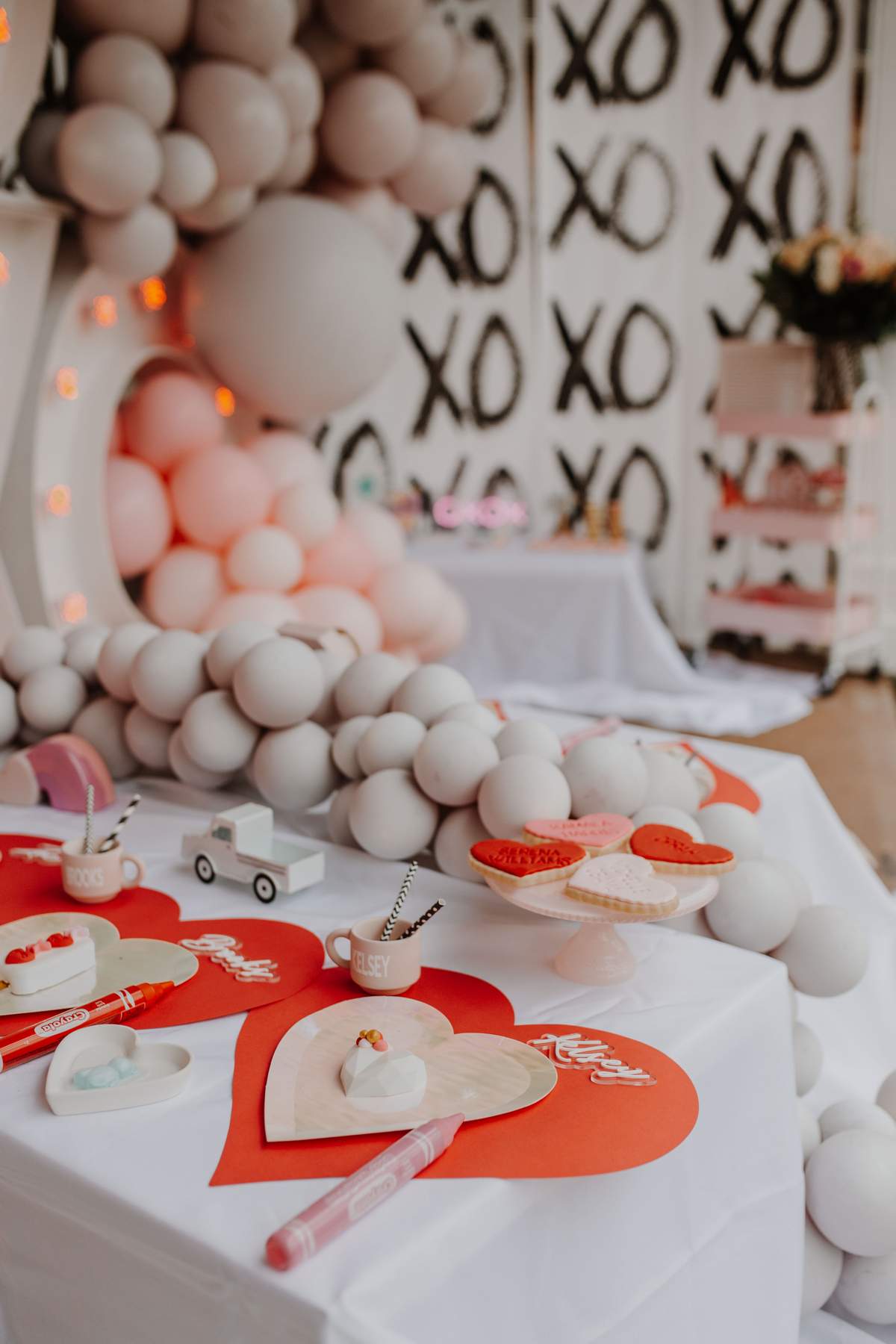 XOXO Birthday Party Ideas | Photo 26 of 35 | Catch My Party