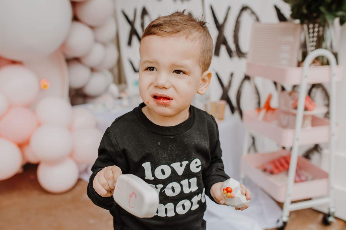XOXO Birthday Party Ideas | Photo 34 of 35 | Catch My Party
