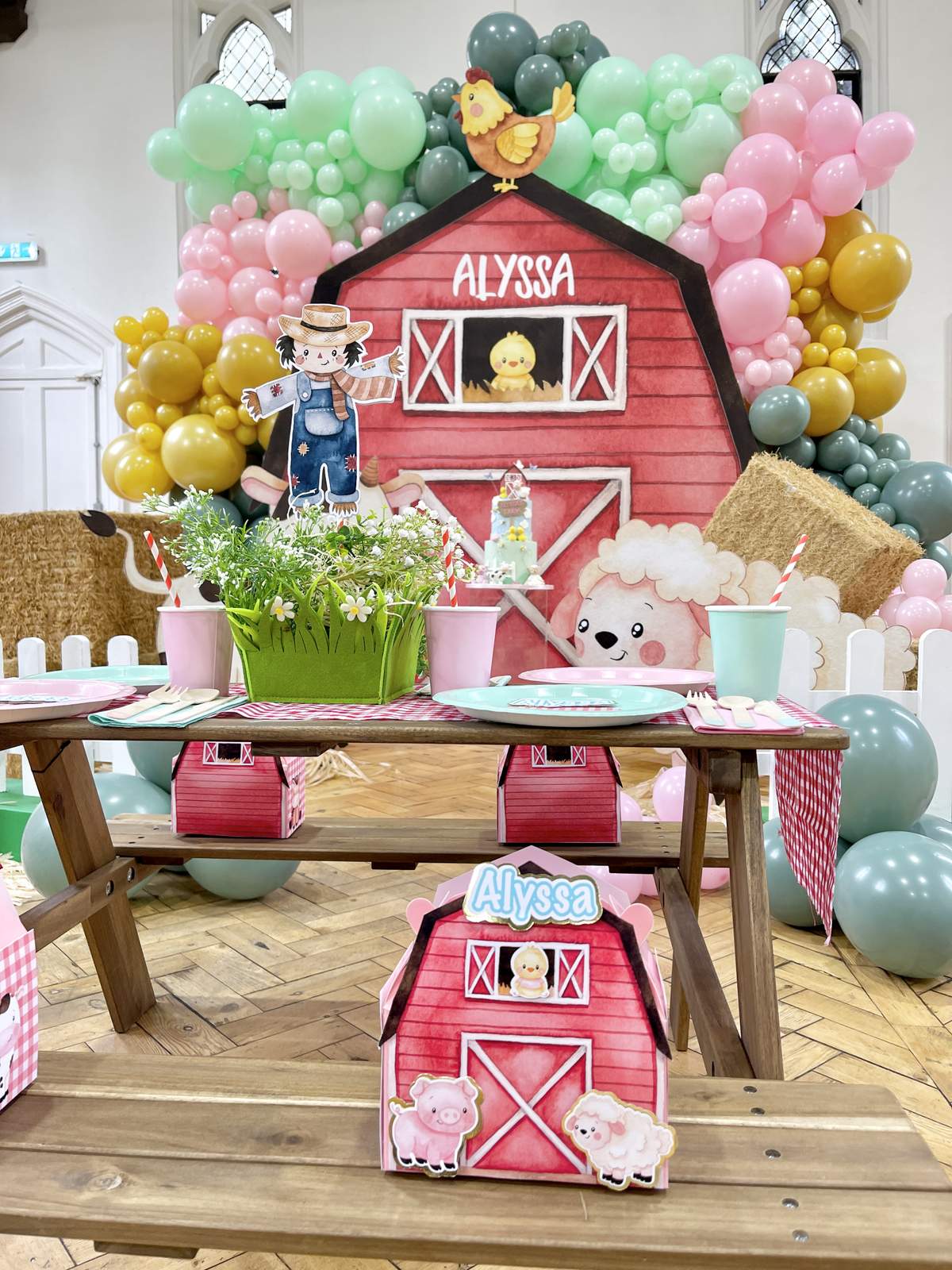 Barnyard Farm party Birthday Party Ideas | Photo 2 of 19 | Catch My Party