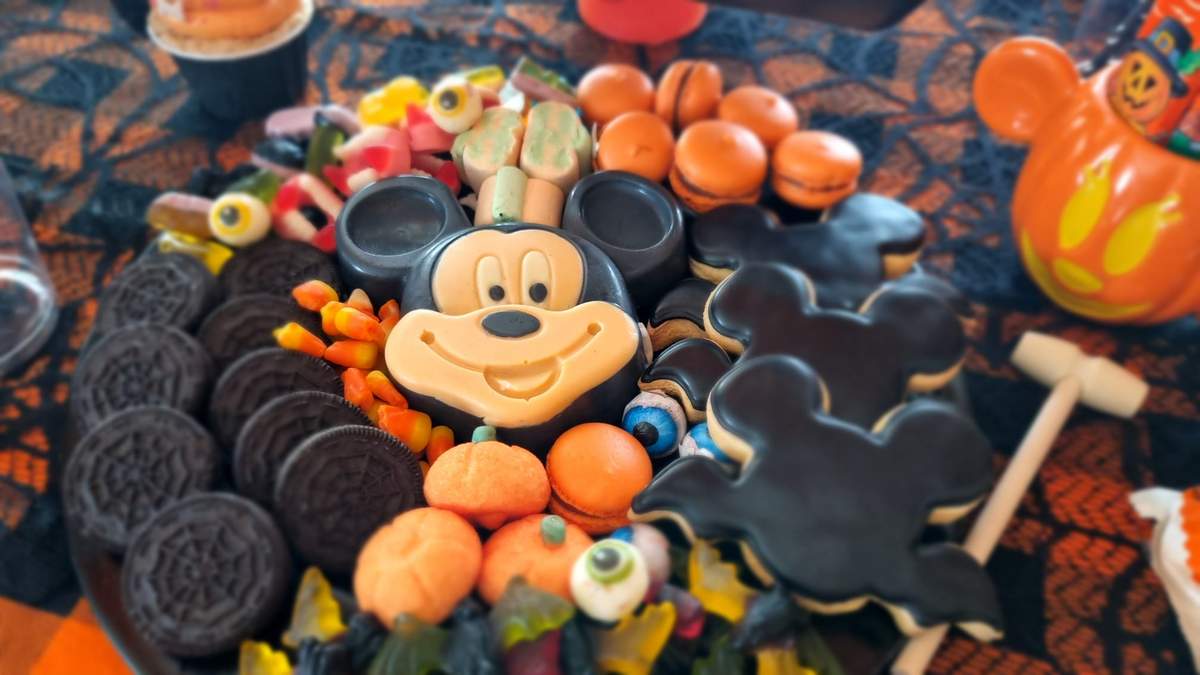 Mickey Mouse Halloween Halloween Party Ideas | Photo 2 of 26 | Catch My ...