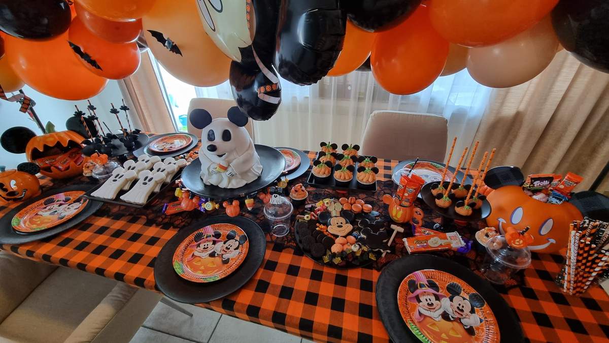 Mickey Mouse Halloween Halloween Party Ideas | Photo 2 of 26 | Catch My ...