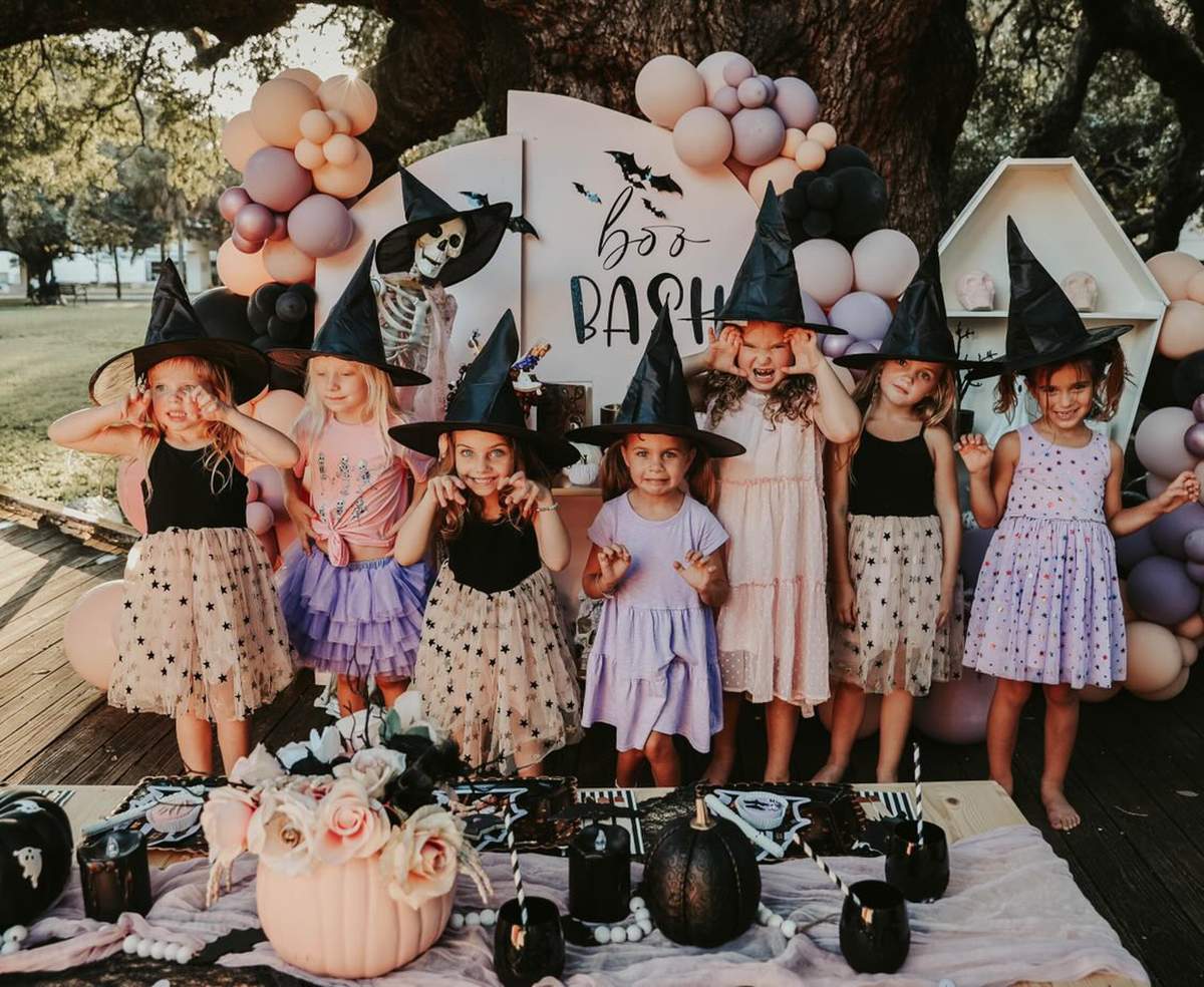 Ghouls Just wanna have Fun Halloween Party Ideas | Photo 20 of 21 ...