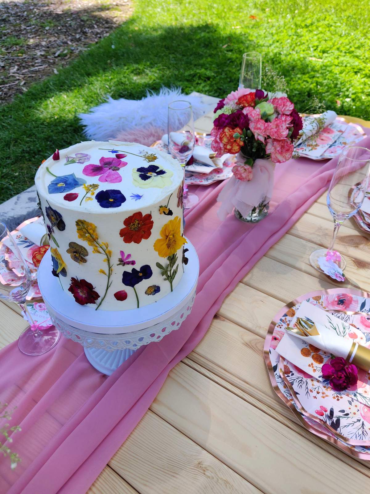 Spring Flowers Birthday Party Ideas | Photo 2 of 4 | Catch My Party