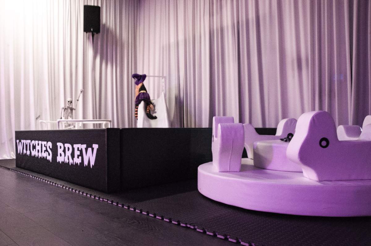 Spooky Halloween Halloween Party Ideas | Photo 1 of 16 | Catch My Party