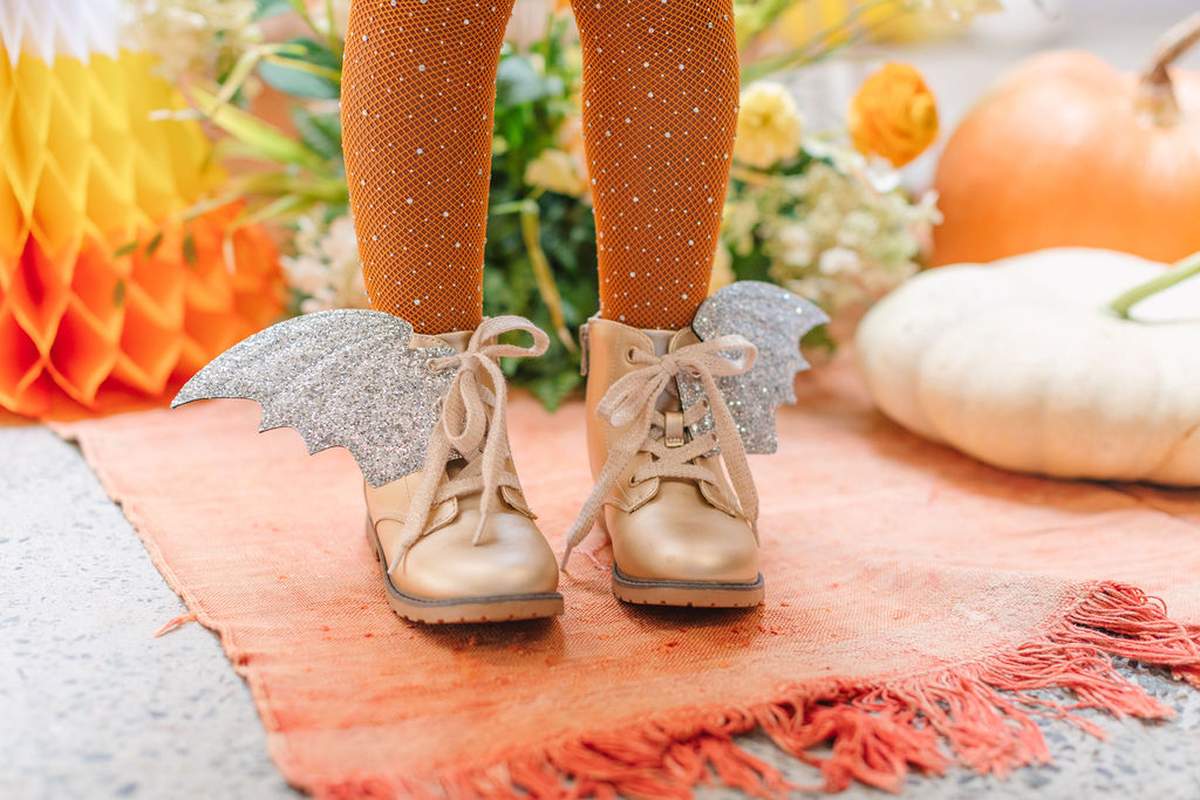 Candy Corn/Halloween Halloween Party Ideas | Photo 25 of 215 | Catch My ...