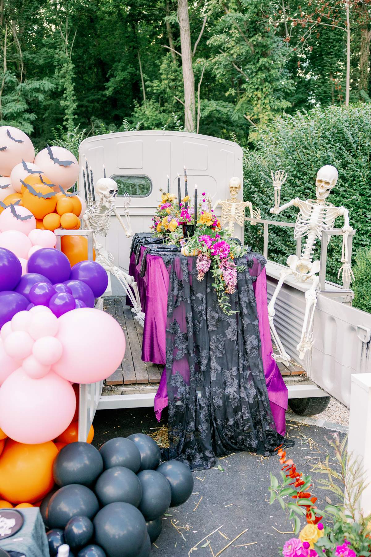 Chic Halloween Halloween Party Ideas | Photo 10 of 23 | Catch My Party