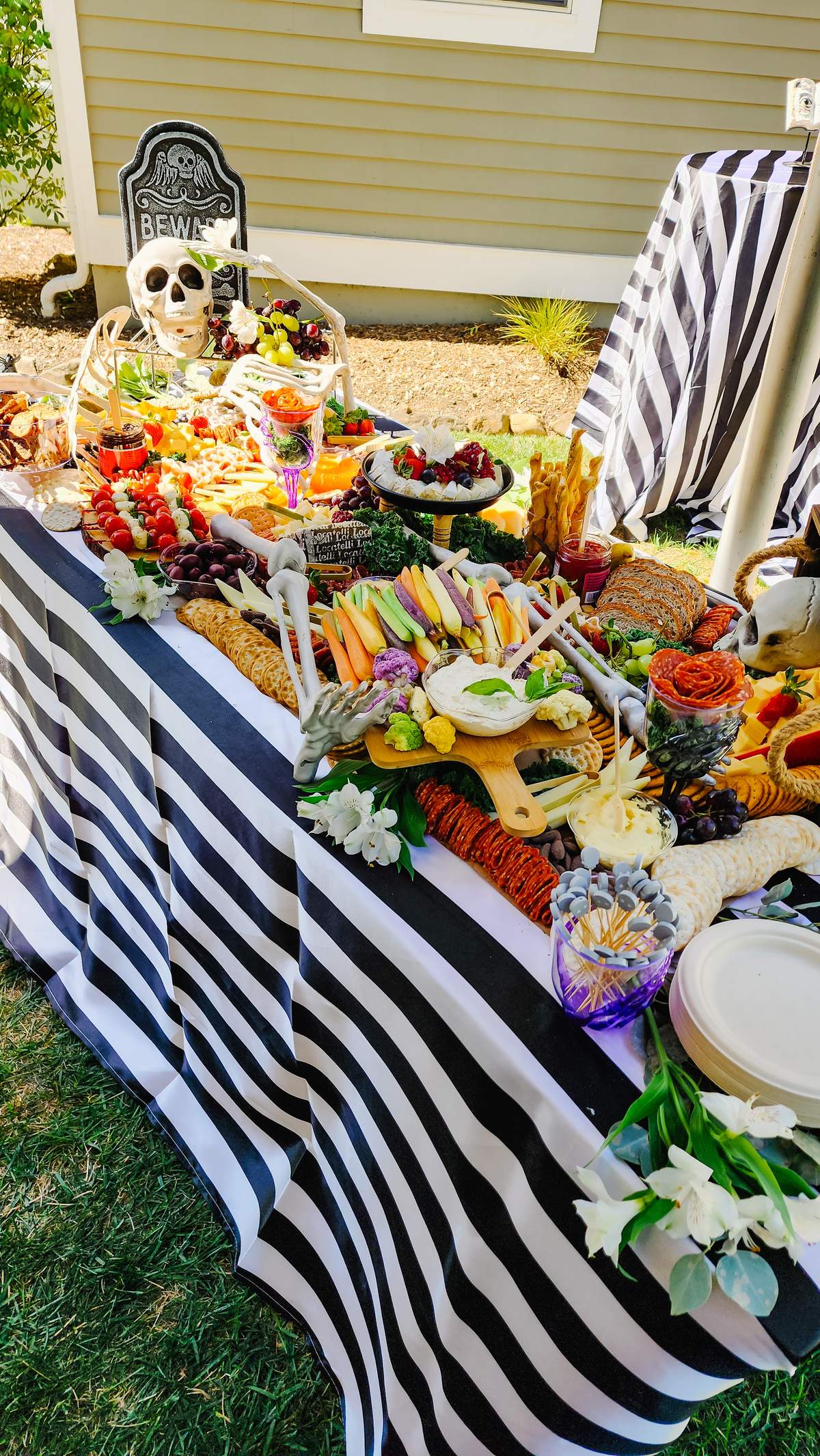 Hocus Pocus Halloween Party Ideas | Photo 2 of 9 | Catch My Party