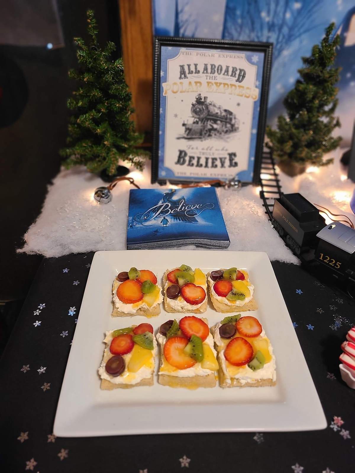 Polar Express Birthday Party Ideas | Photo 4 of 27 | Catch My Party