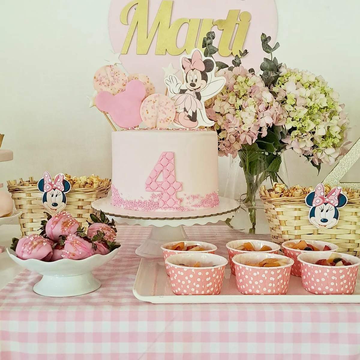Mickey Mouse / Minnie Mouse Birthday Party Ideas | Photo 15 of 15 | Catch My Party