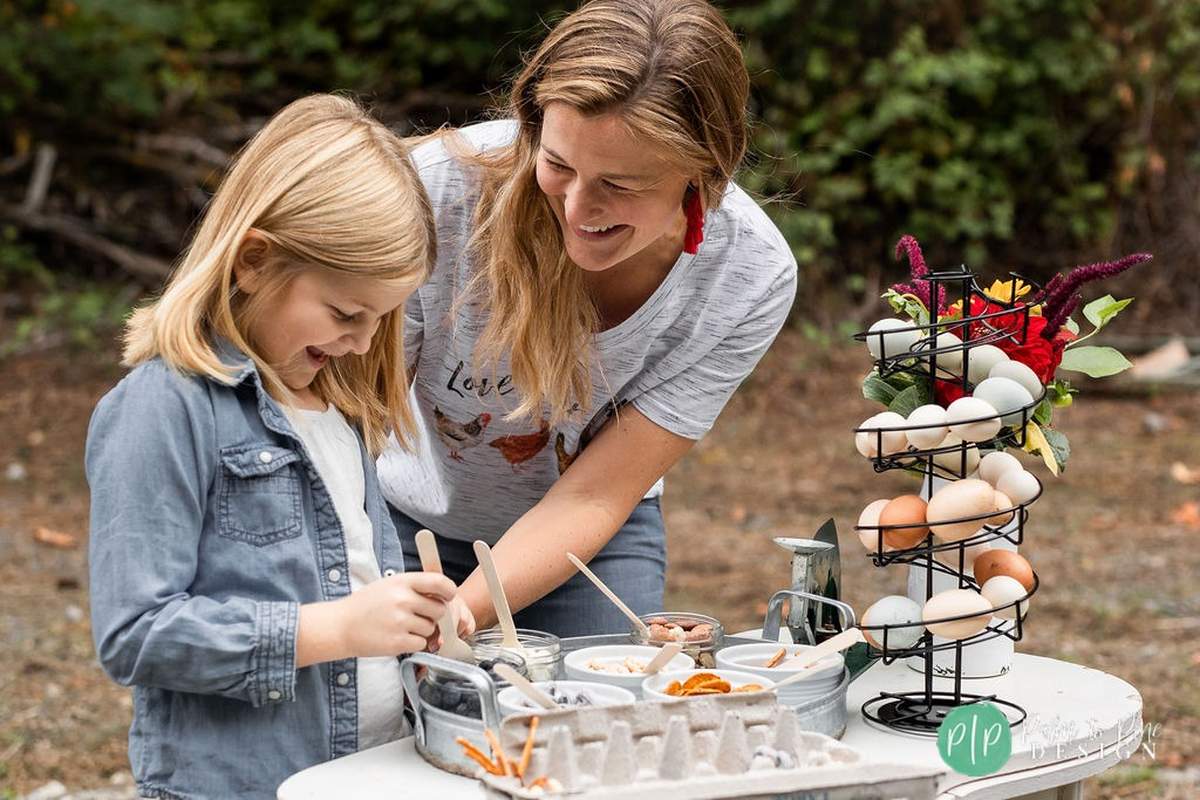 Down on the Farm Chicken Party Birthday Party Ideas | Photo 6 of 34 ...