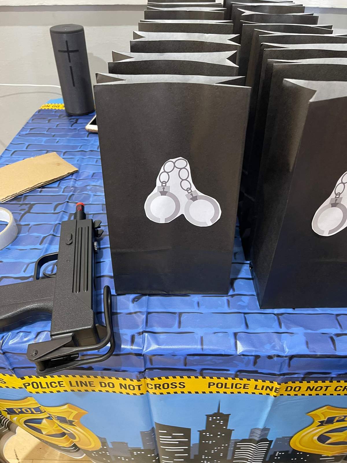 Police and Robbers theme party Birthday Party Ideas | Photo 19 of 30 ...