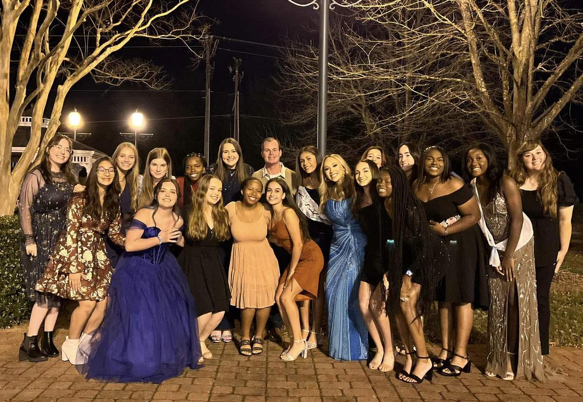 Fancy School Colors Graduation/End of School Party Ideas | Photo 5 of ...