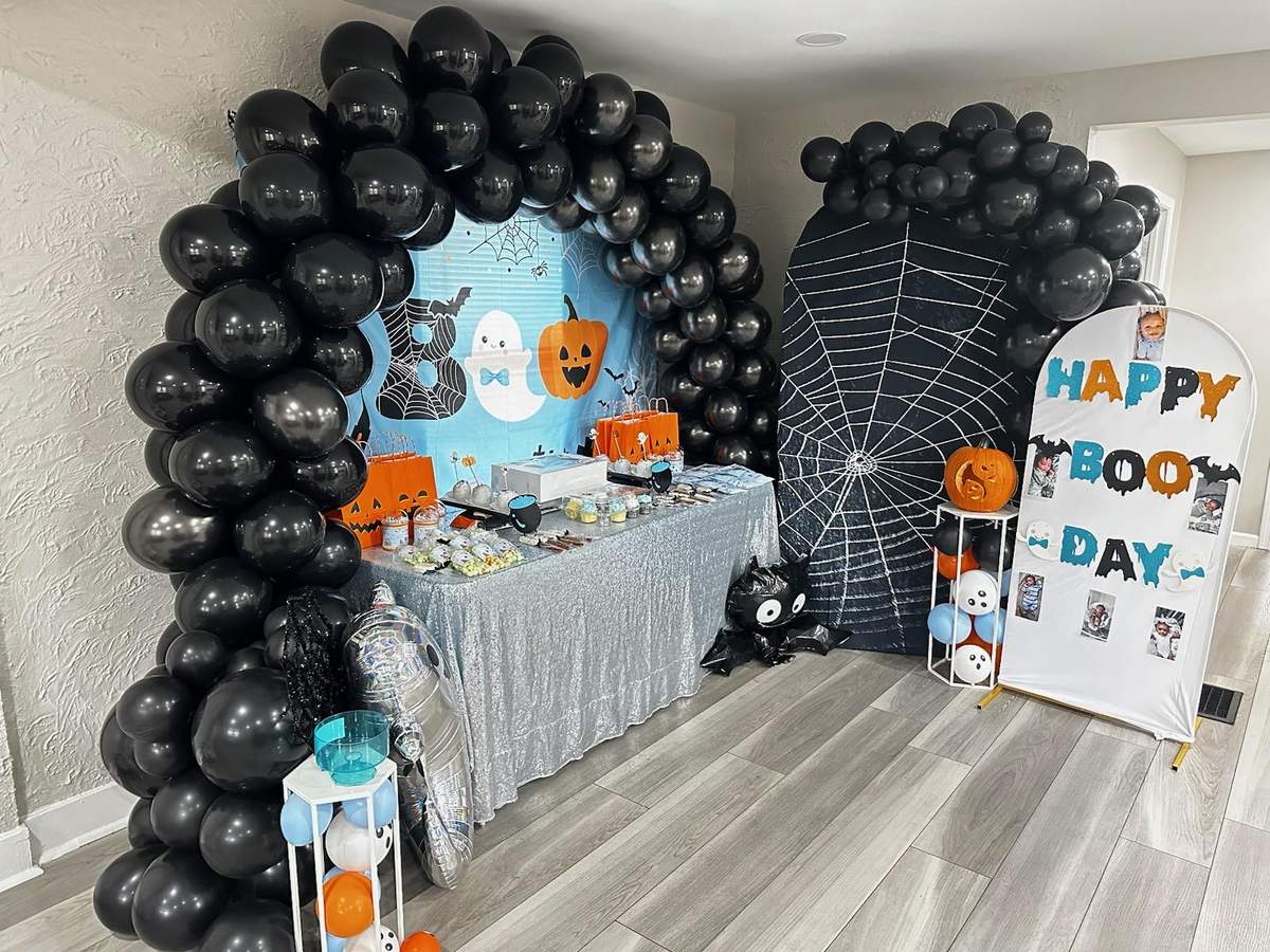 Halloween costume party Birthday Party Ideas | Photo 1 of 14 | Catch My ...