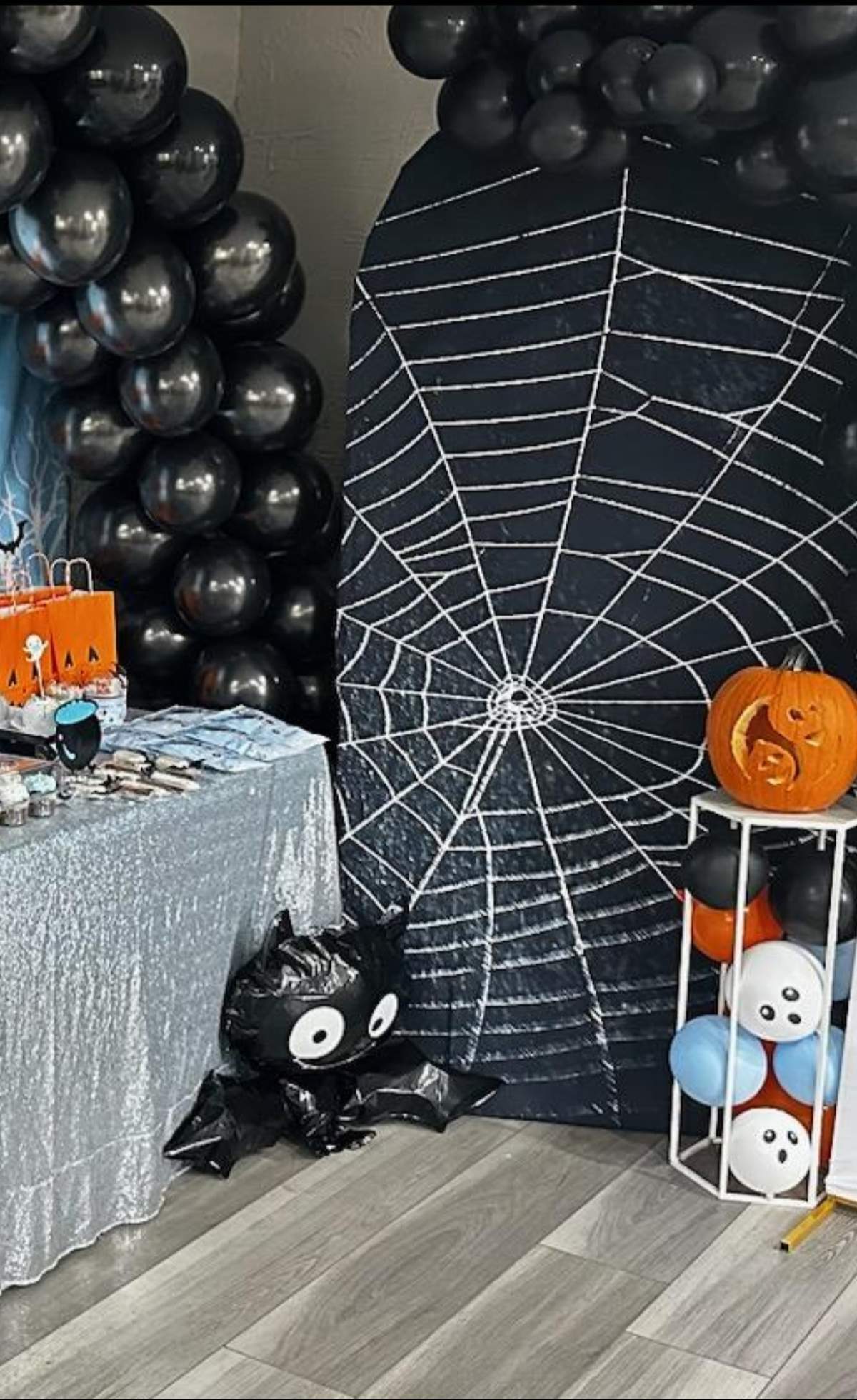 Halloween costume party / Birthday "Boo half way to one!" | Catch My Party