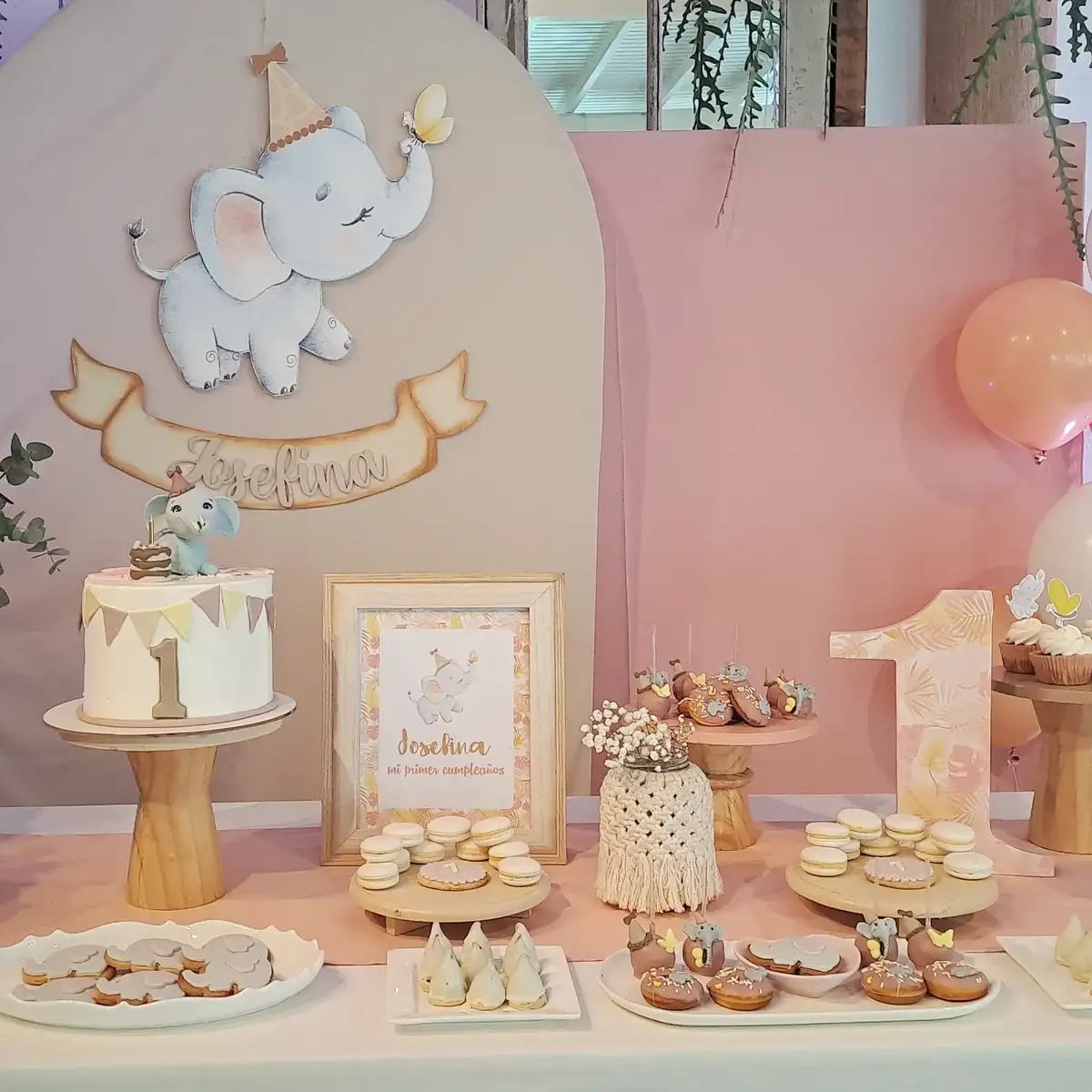 Elephants Party Ideas | Photo 2 of 19 | Catch My Party