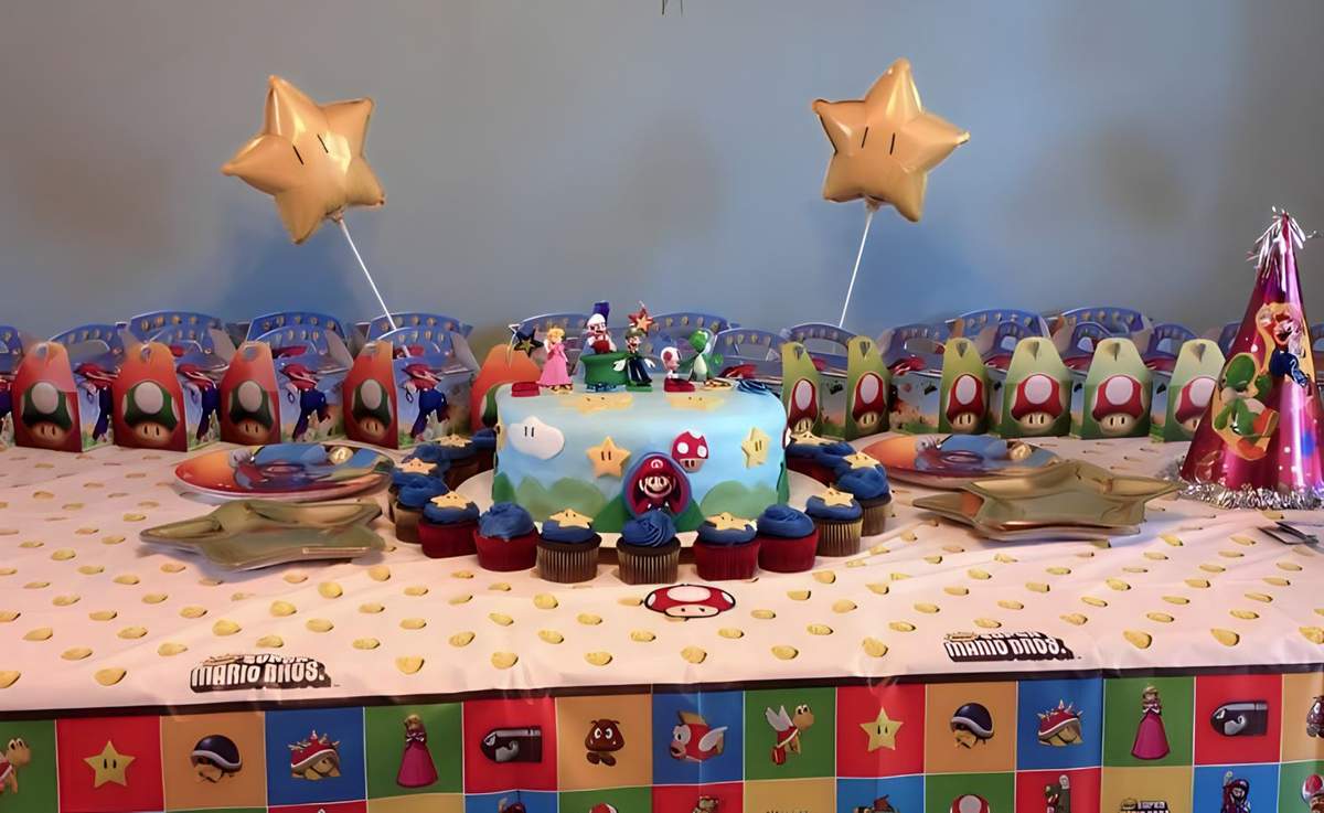 Super Mario Bros / Birthday "Level Up: A Super Mario Themed Birthday ...