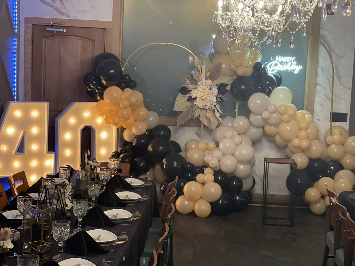 Sexy boho 40th birthday Birthday Party Ideas | Photo 1 of 19 | Catch My ...