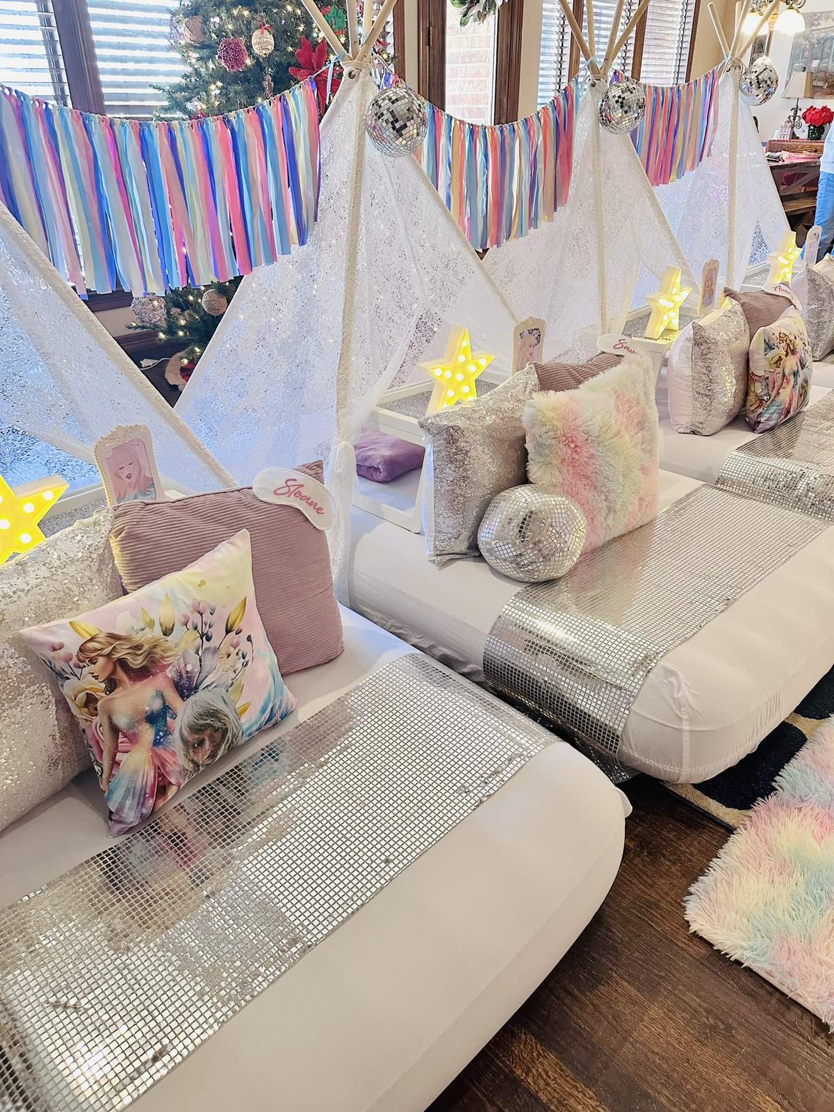 Taylor Swift Sleepover "Lover Version" Birthday Party Ideas | Photo 7 ...