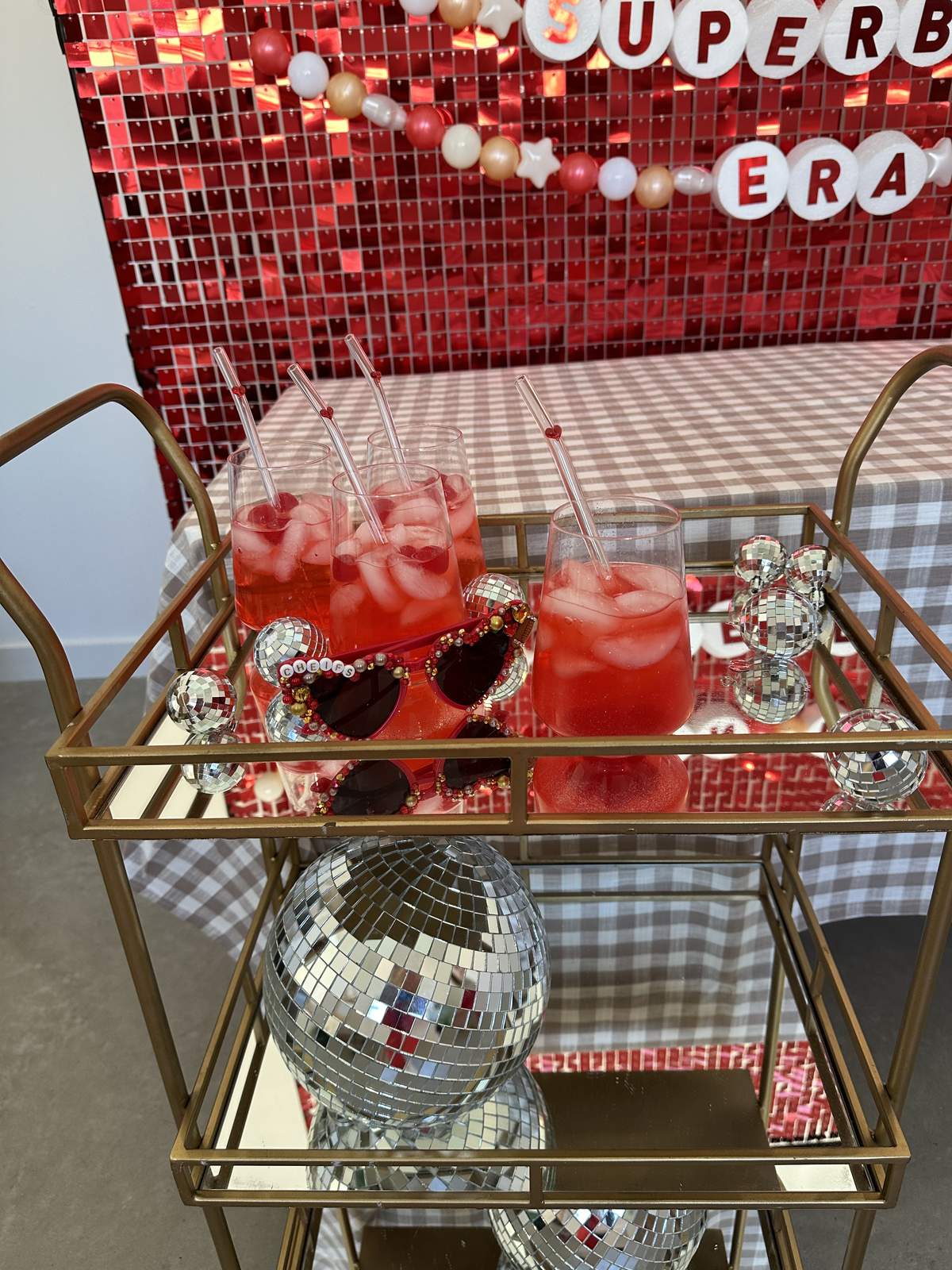 Swiftie super bowl Taylor Swift super bowl party Party Ideas | Photo 2 ...