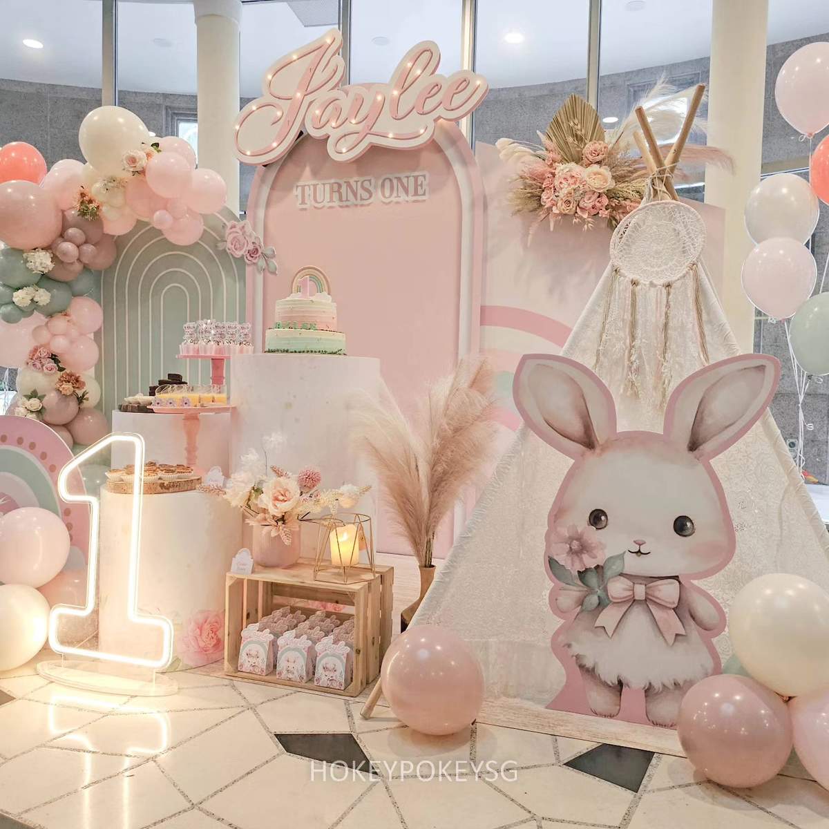 A gorgeous bunny theme with boho inspired elements Birthday Party Ideas ...