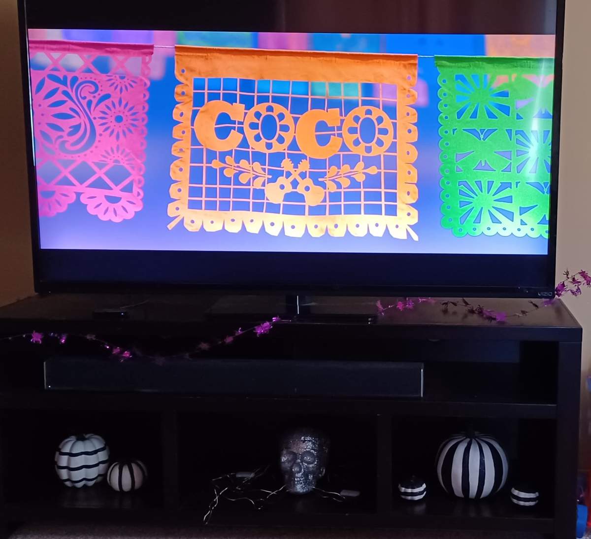 Halloween Dinner and Movie Coco / Halloween "Halloween Dinner and a ...