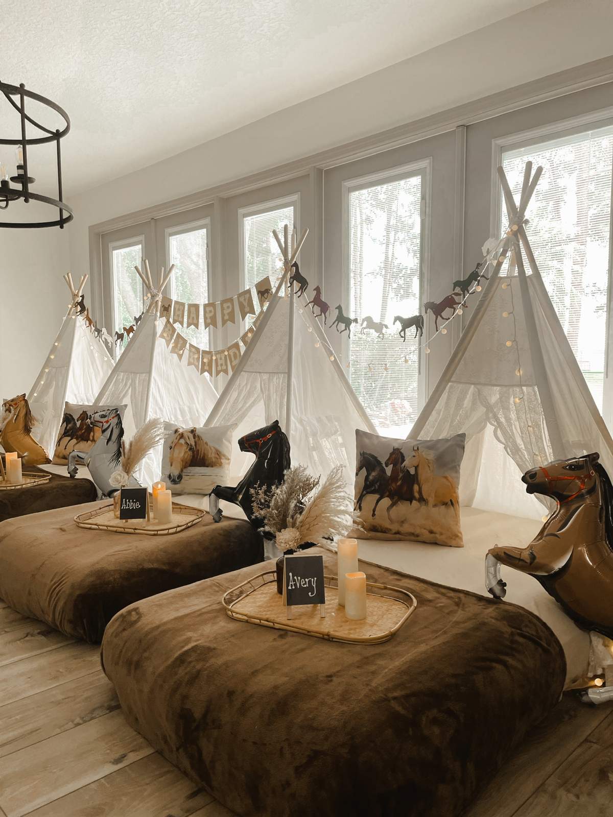 Pony/Horse / Birthday "Horse Teepee Sleepover " | Catch My Party