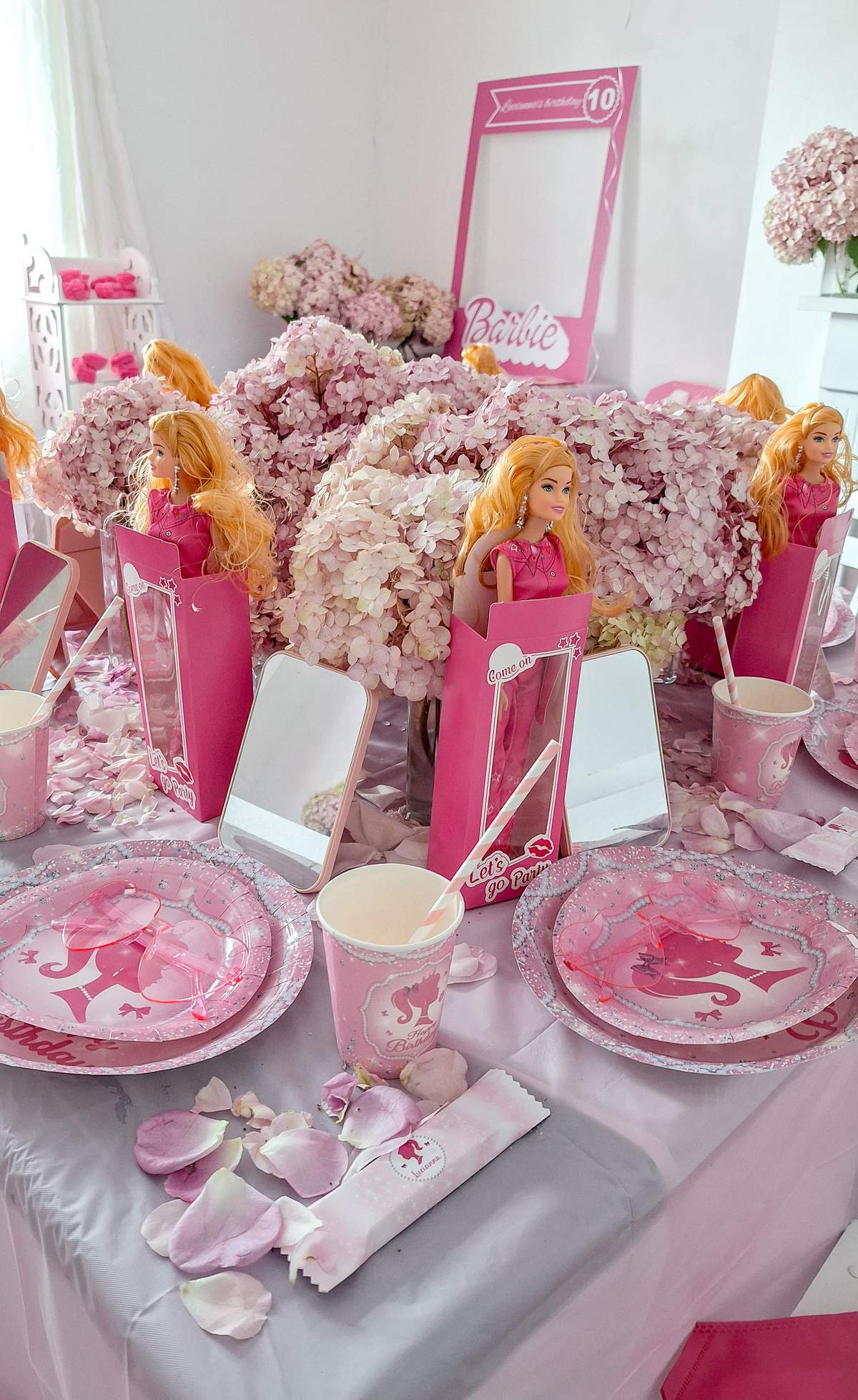 Barbie Birthday Party Ideas | Photo 25 of 48 | Catch My Party