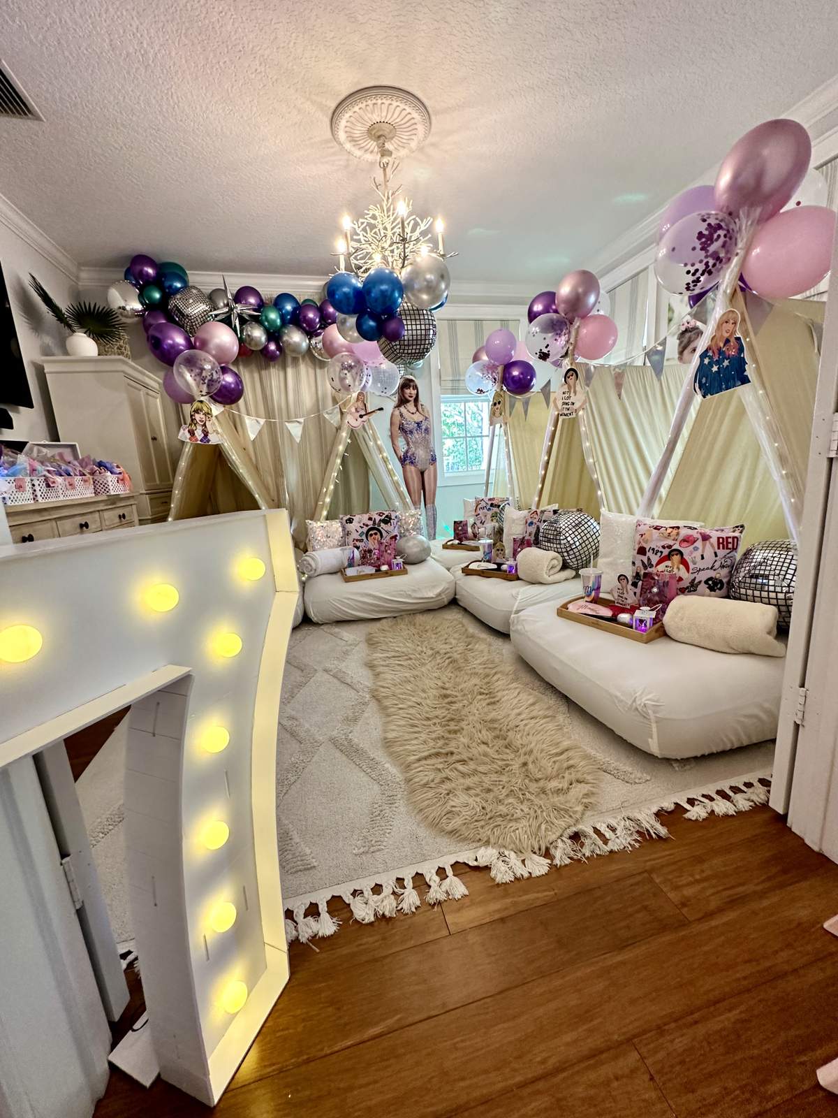 Swifties Dreamz Birthday Party Ideas | Photo 2 of 10 | Catch My Party