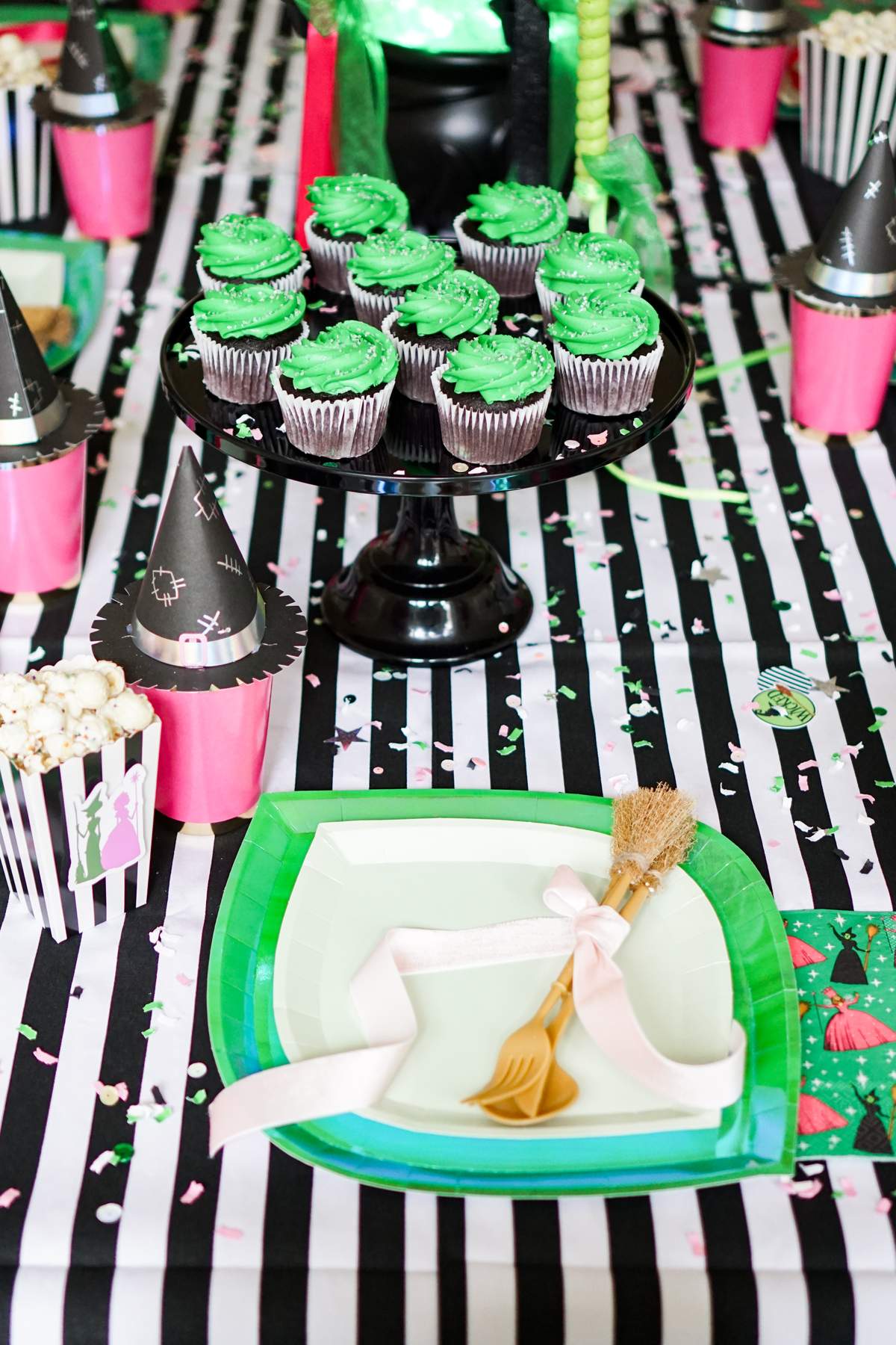 Wicked Themed Birthday Birthday Party Ideas | Photo 2 of 33 | Catch My ...
