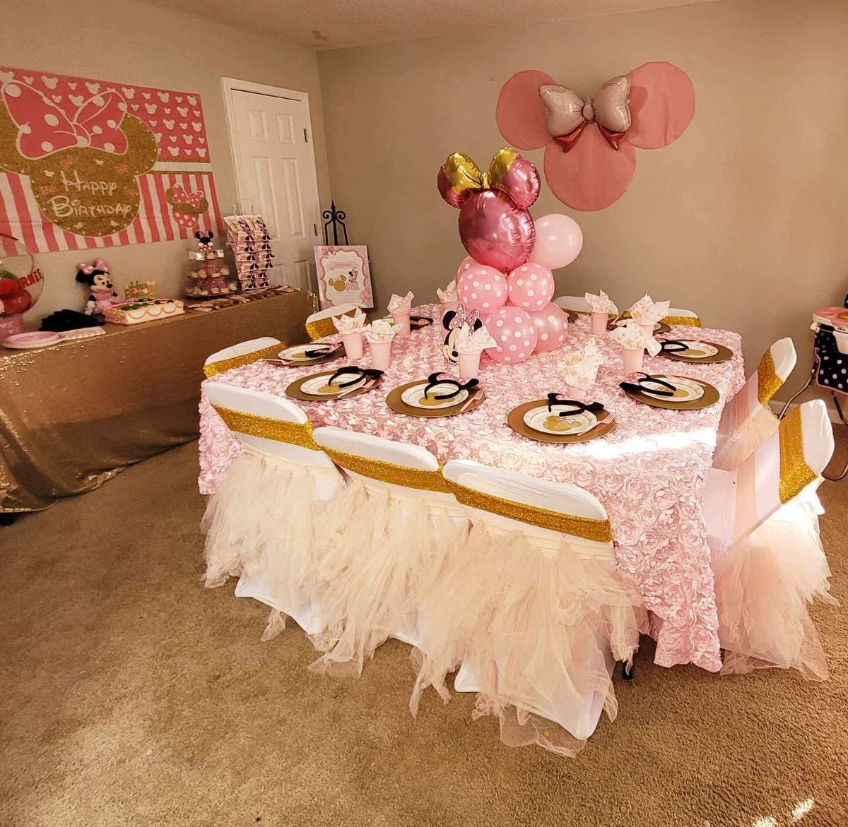 Minnie Mouse Birthday Party Ideas | Photo 7 of 47 | Catch My Party