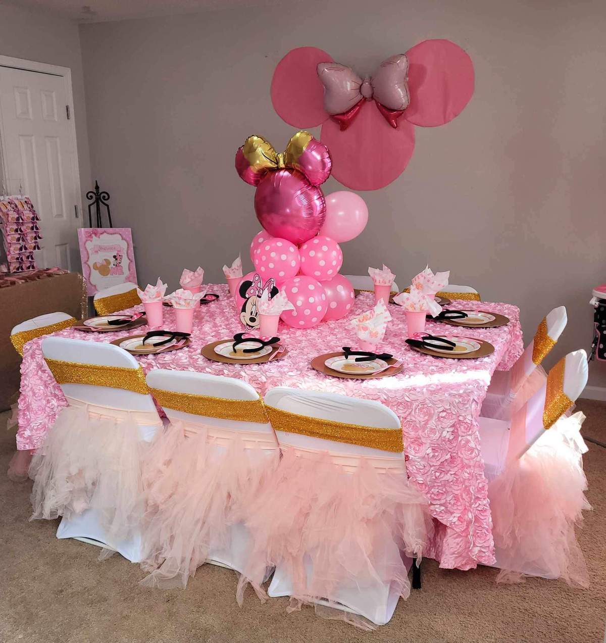 Minnie Mouse Birthday Party Ideas | Photo 7 of 47 | Catch My Party