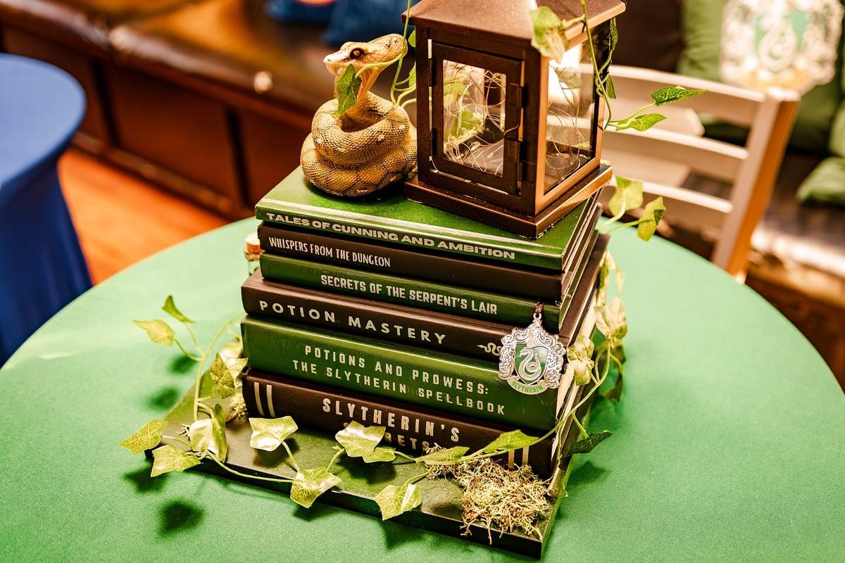 Harry Potter Pop-Up Bar Party Ideas | Photo 3 of 24 | Catch My Party