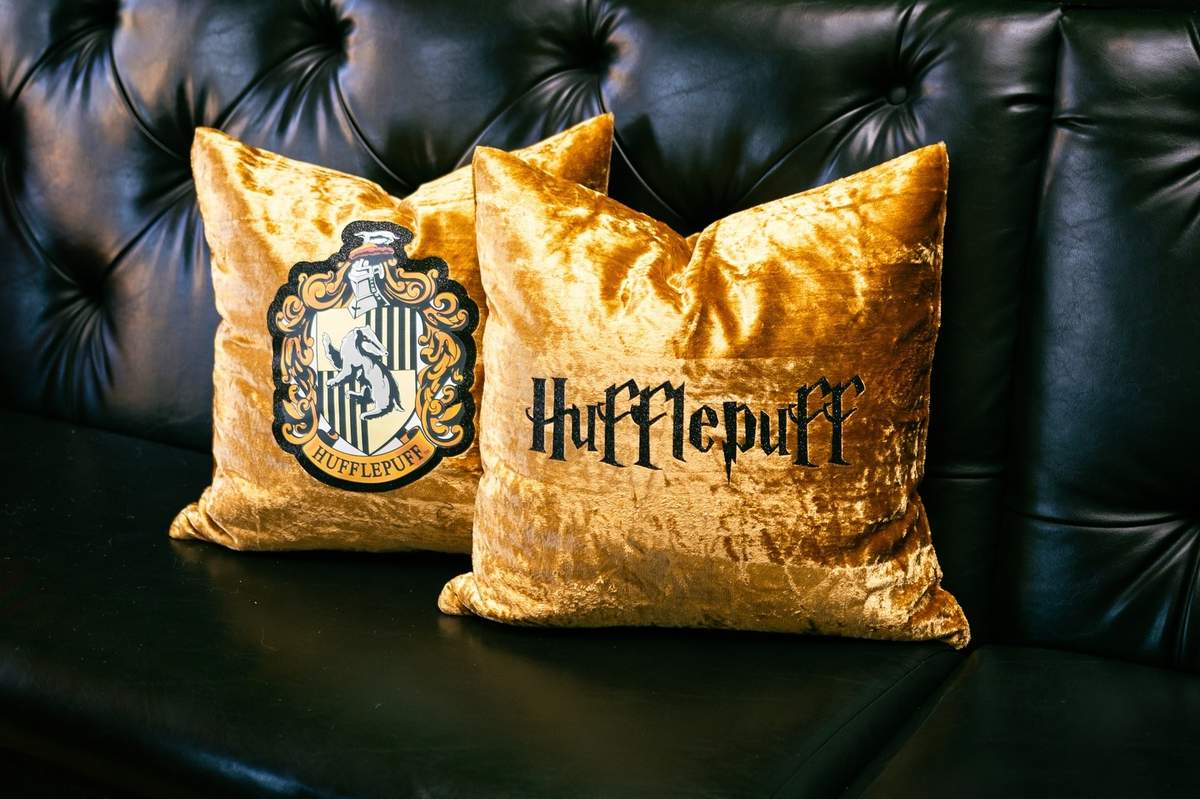 Harry Potter Pop-Up Bar Party Ideas | Photo 3 of 24 | Catch My Party
