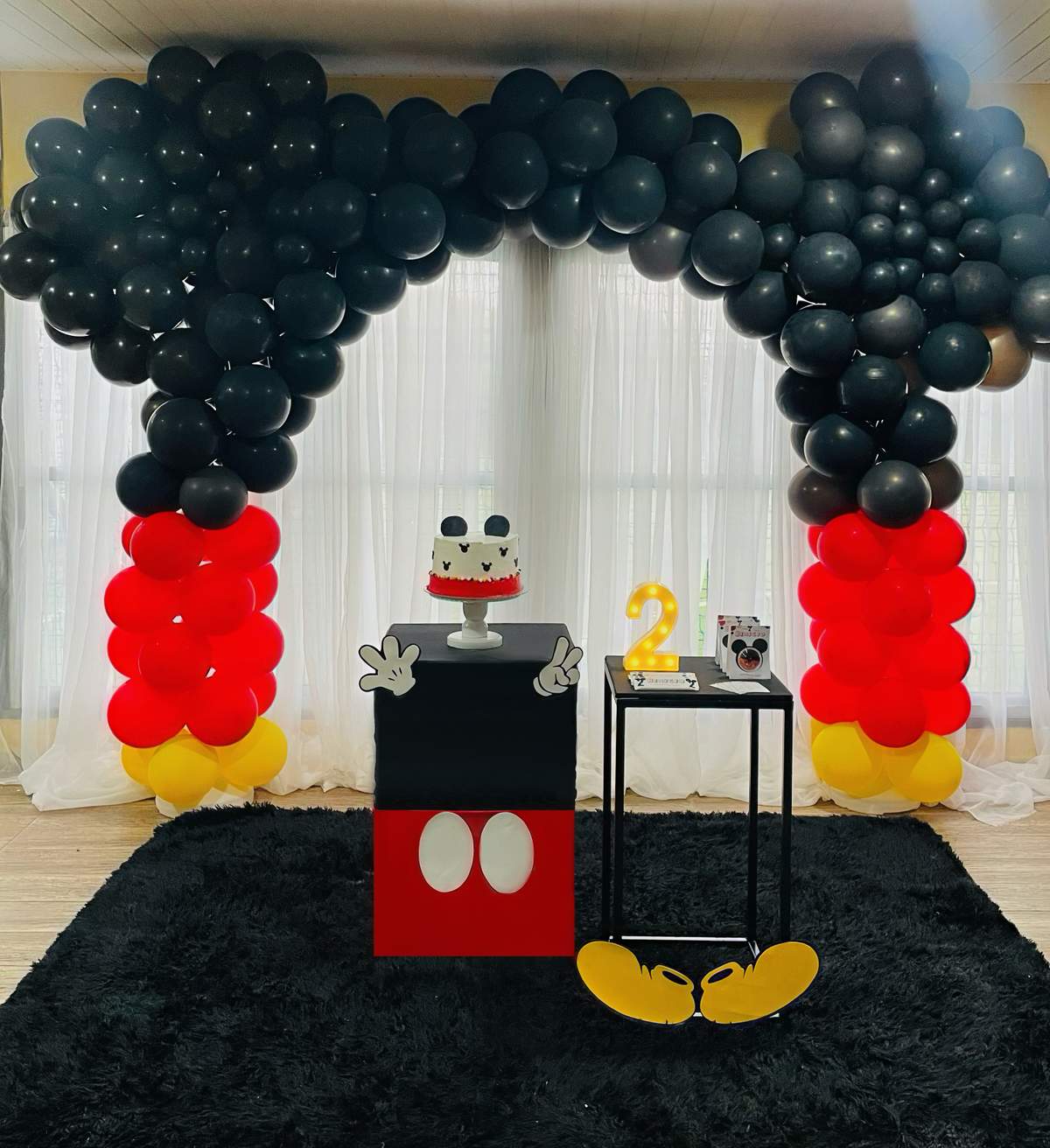 Mickey Mouse / Birthday "Incredible Mickey Mouse Party" | Catch My Party
