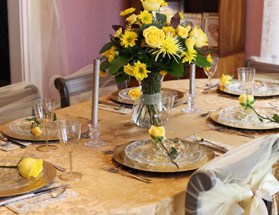 Tea / Birthday "Molly's Golden Tea Party" | Catch My Party