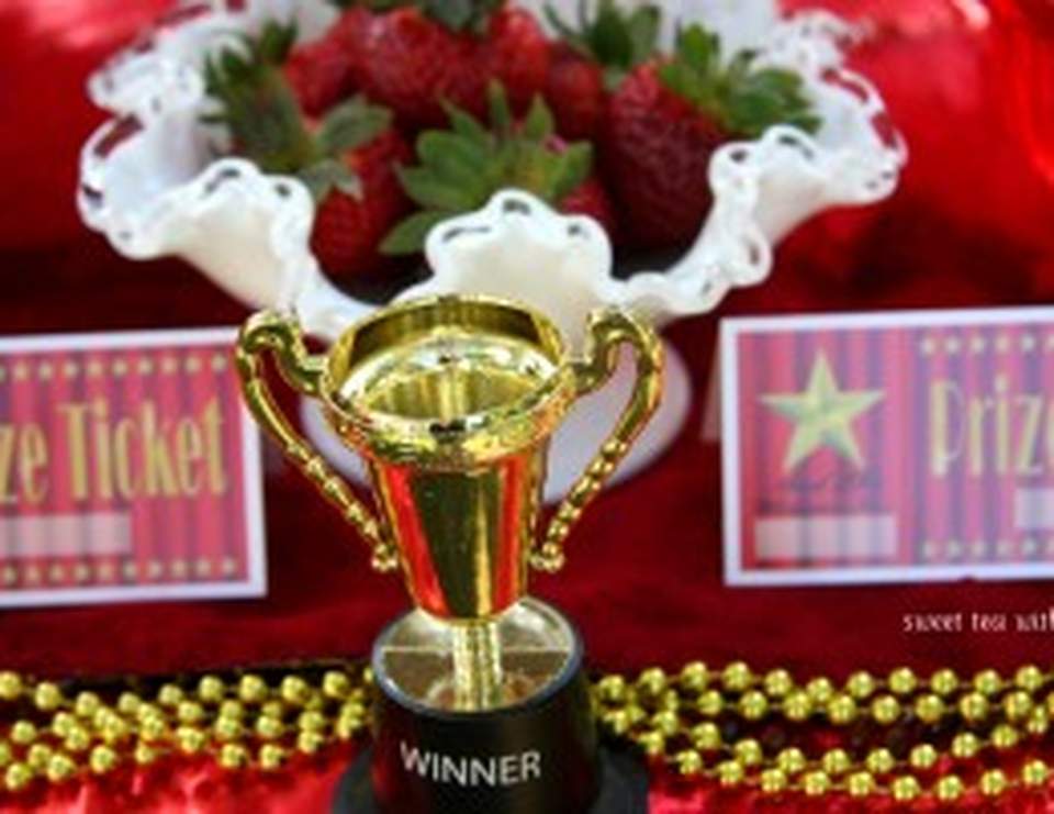 Red, red carpet, Hollywood, Golden Statue / Red Carpet Awards Party ...