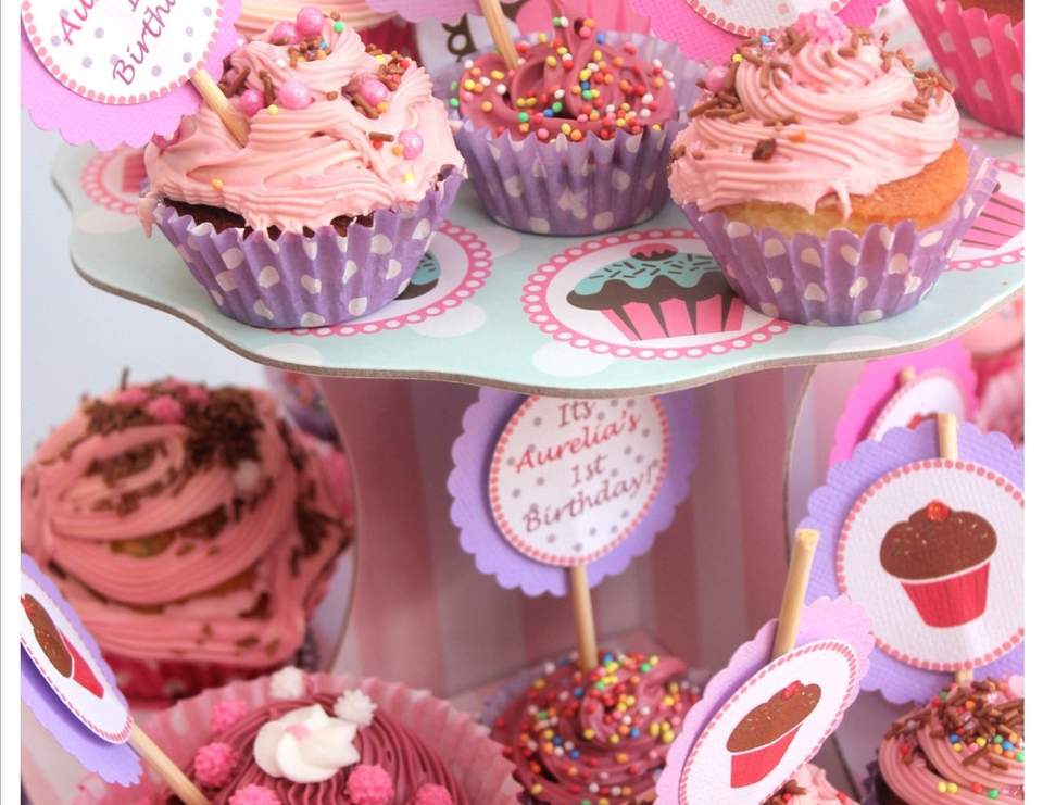 Cupcakes! / Birthday "Aurelia's First Cupcake Birthday Party" | Catch ...