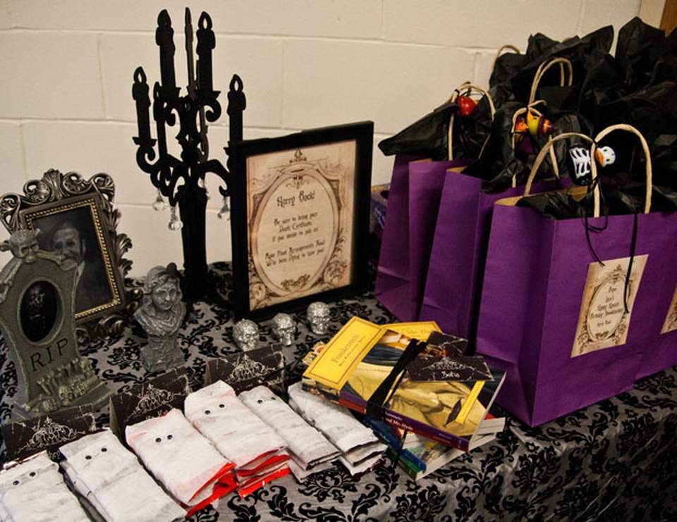 Victorian Gothic Halloween / Halloween "Happy Haunts Birthday ...