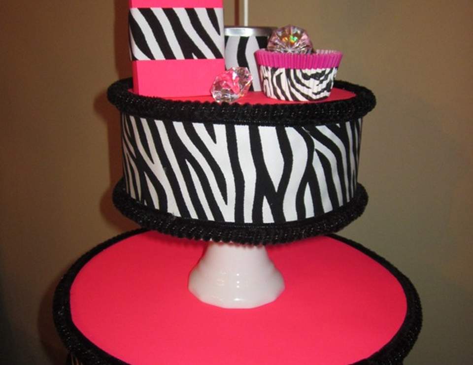 pink zebra / Ladies Night "Pink Zebra Night" | Catch My Party