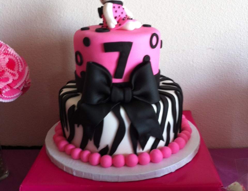 Hello Kitty Zebra / Birthday "Cynthia's 7th Birthday" | Catch My Party