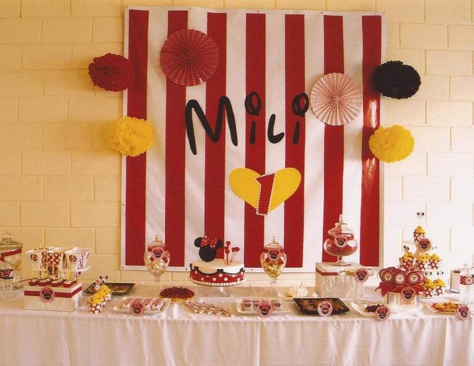 Minnie Mouese / Birthday "Mili 1º " Minnie Mouse"" | Catch My Party