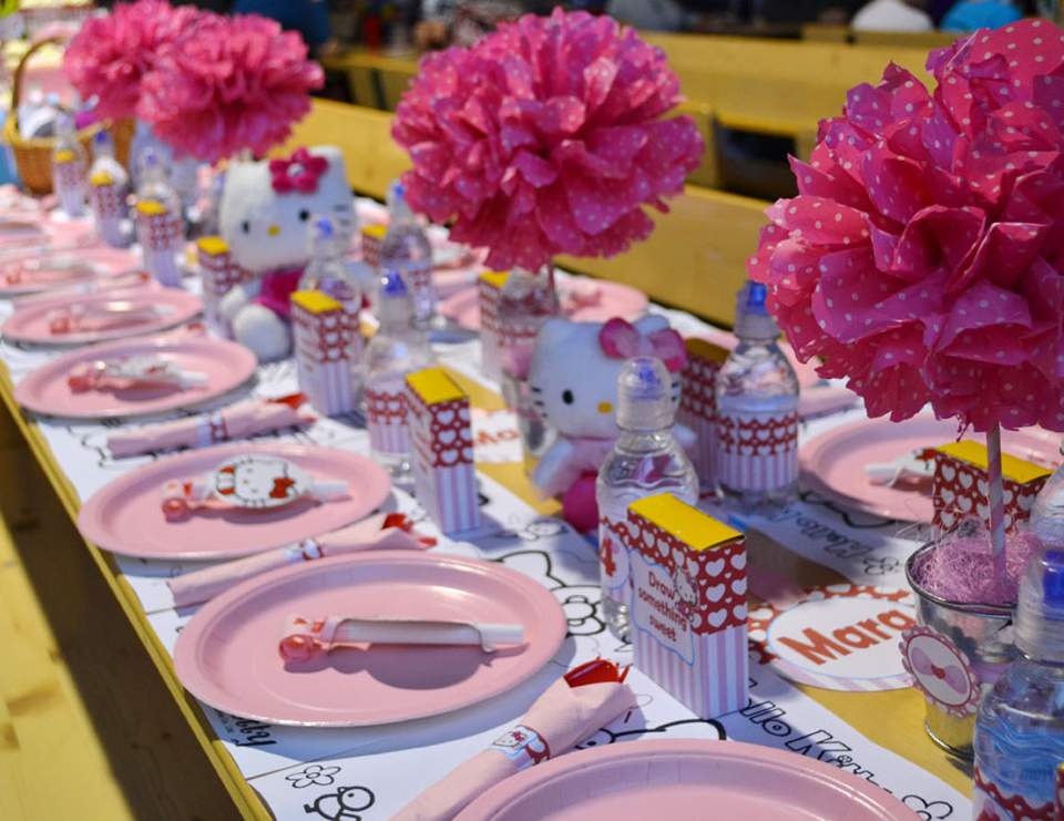 Hello Kitty / Birthday "Hello Kitty inspired 4th Birthday party ...