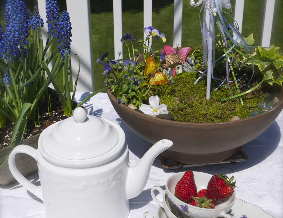 Spring "May Day Tea" | Catch My Party