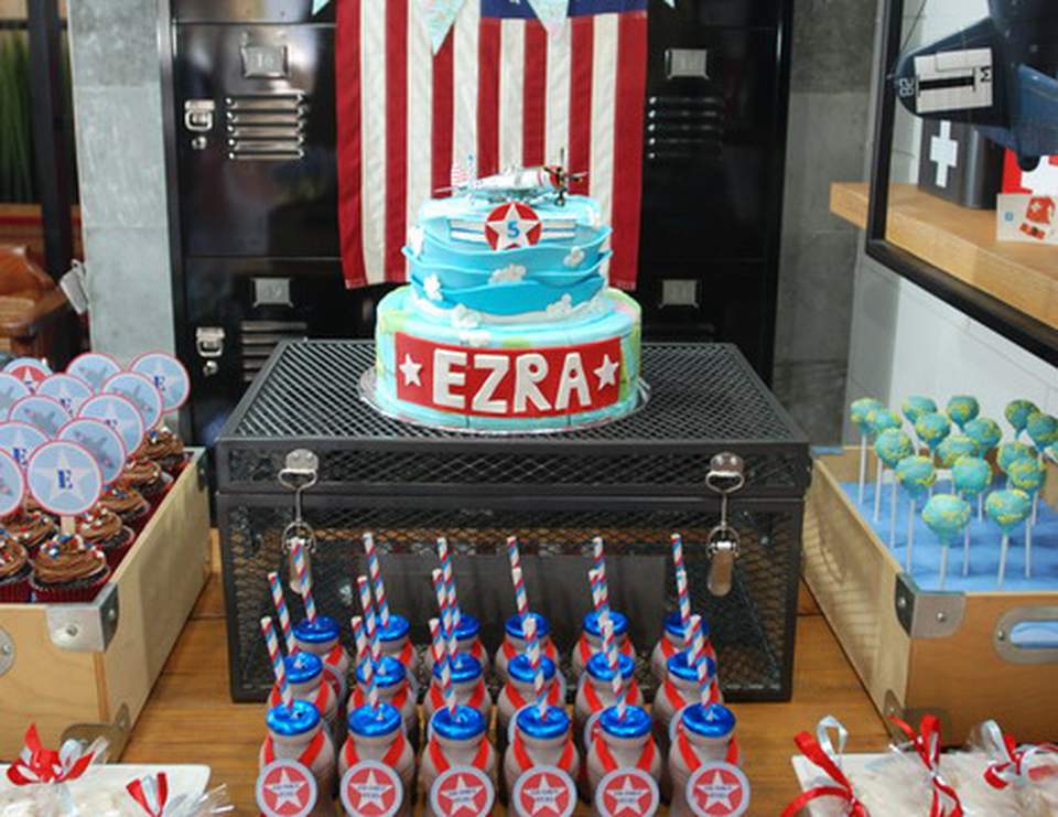 Airplanes / Birthday "Ezra's Air Force birthday party" | Catch My Party