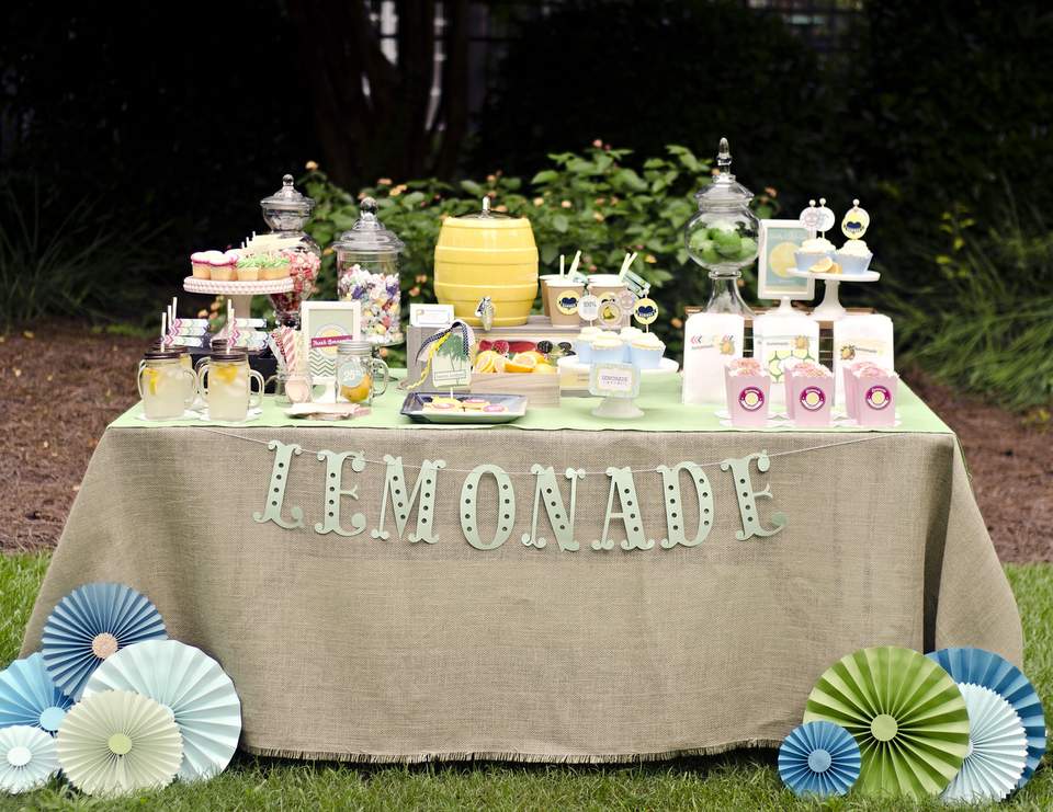 Lemonade Stand - Summer Celebration / Summer "Celebrate Summer ...