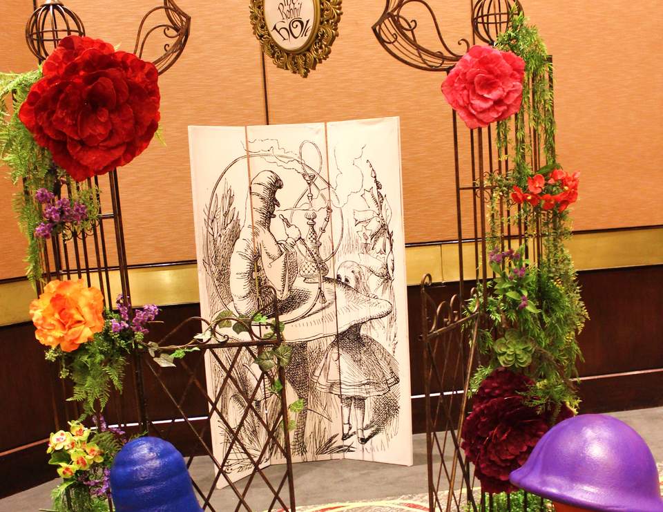 Alice in Wonderland / Birthday "Down the Rabbit Hole" | Catch My Party