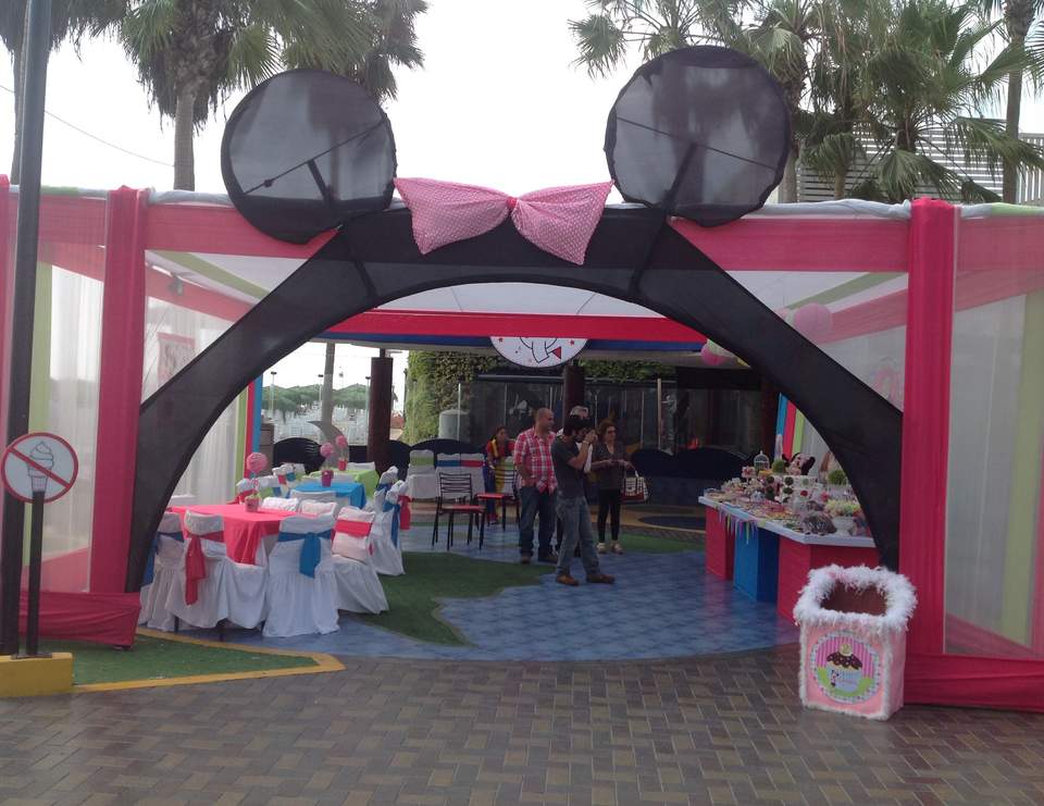 Mickey Mouse / Minnie Mouse / Girl party "Minnie Mouse Candy Store ...