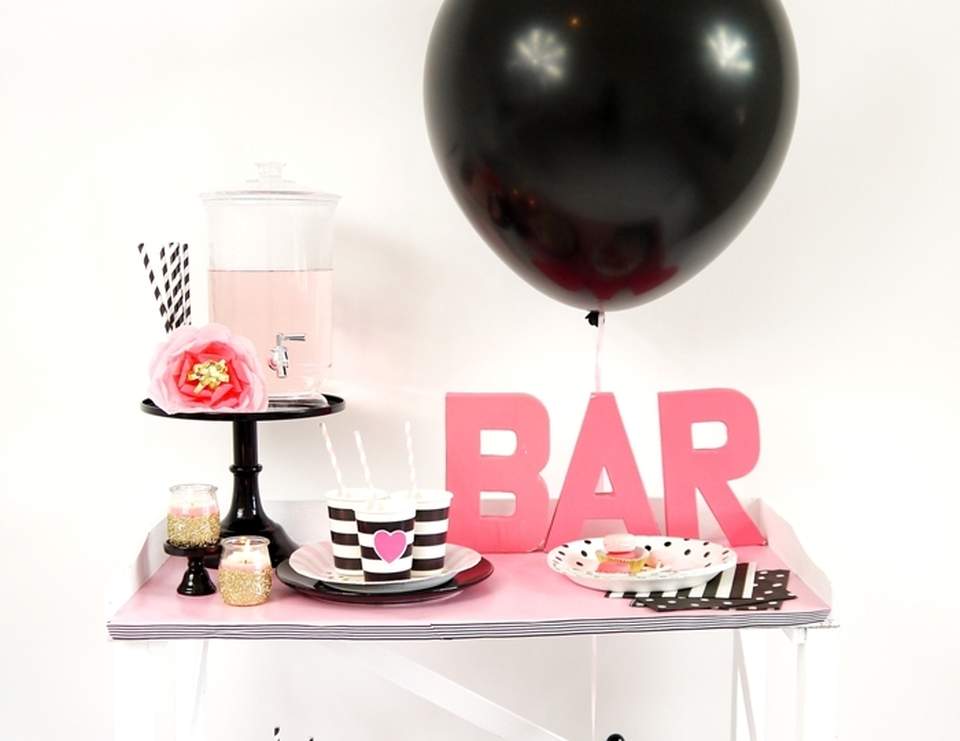 Pink and Black / Cocktail "Girls Night In" | Catch My Party