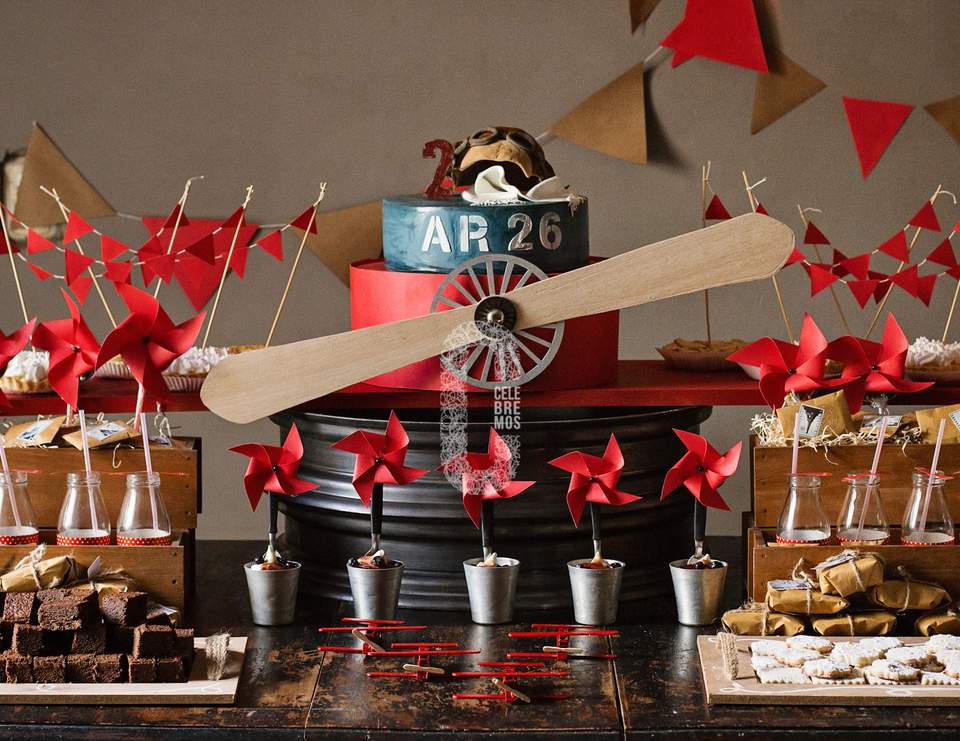 Vintage airplane / Birthday "Vintage airplane dessert table" | Catch My ...